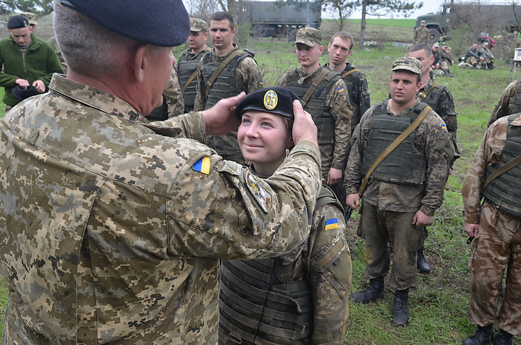 На Одесчине военные морской пехоты прошли «полосу препятствий» получили ...